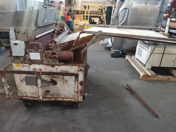 ROTARY MOULDER 1 METER WIDE - Bakery Equipment & Controls